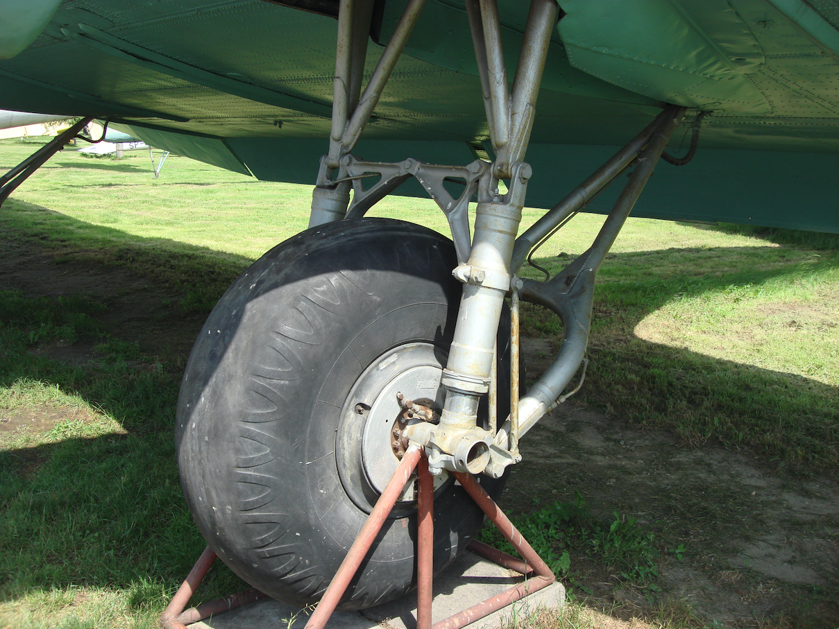 Lisunow Li-2. Construction. 1945 – Polot